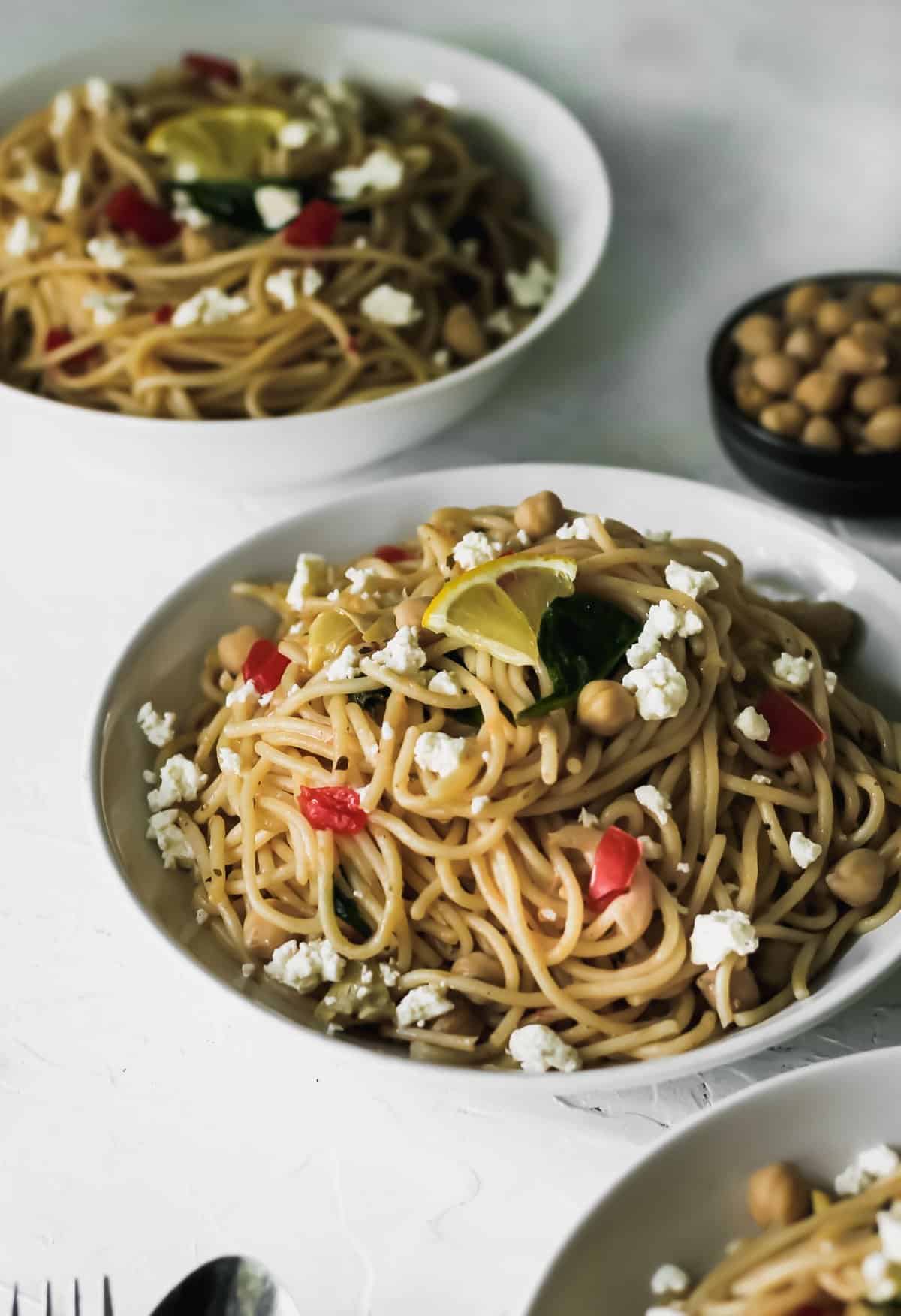Mediterranean Garlic and Olive Oil Pasta - Your Home, Made Healthy