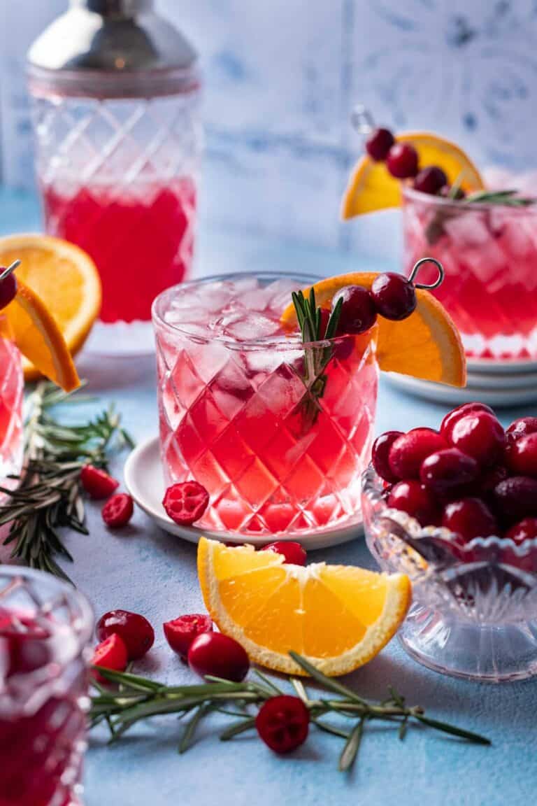 Cranberry Gin Cocktail (Cranberry Gin and Tonic) - Your Home, Made Healthy